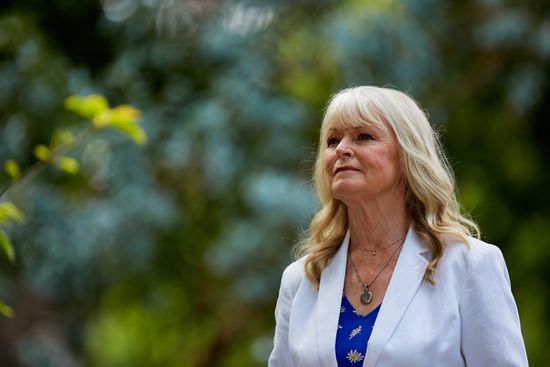 How to have a family led funeral in the UK | Distinct Cremations