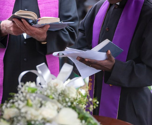 Compare Different Types of Funerals | Distinct Cremations