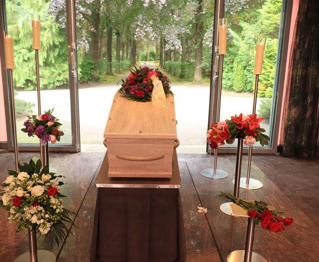 Compare Different Types of Funerals | Distinct Cremations